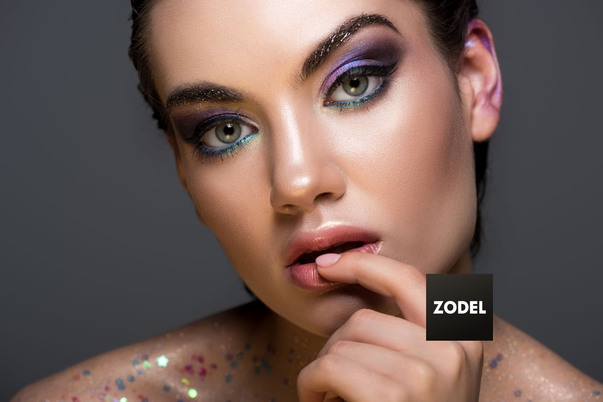 Hire Commercial Models for Advertising Campaigns